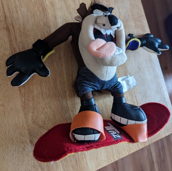 Warner Bros. | Toys | Warner Bros Taz Tasmanian Devil On Snowboard 2 ...
